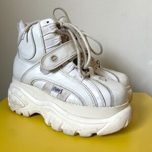 Buffalo LCD | Shoes | Buffalo London Classic High Size 38 Euro | Poshmark